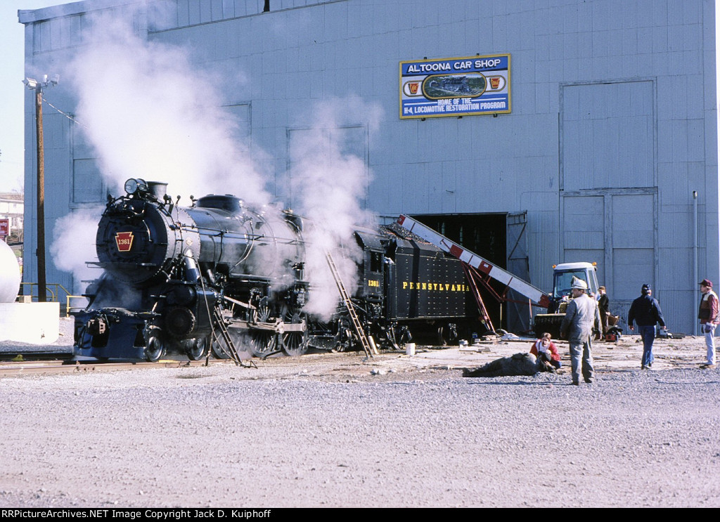 PRR 1361, K4, on her first fire after restoration,